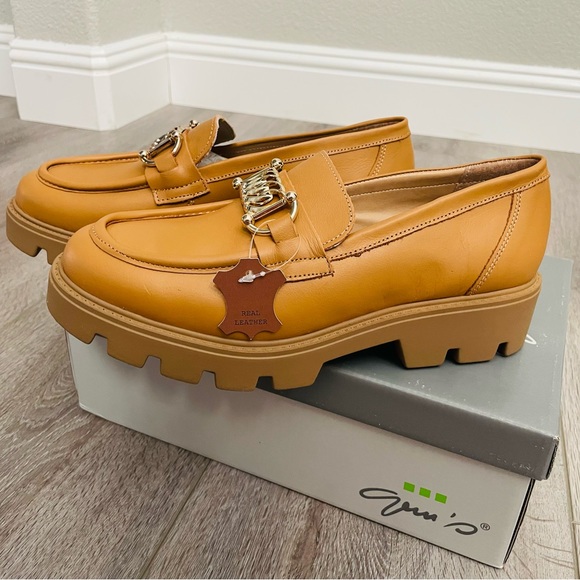 GEMS | Shoes | New Gems Chunky Lug Sole Platform Leather Moccasins ...